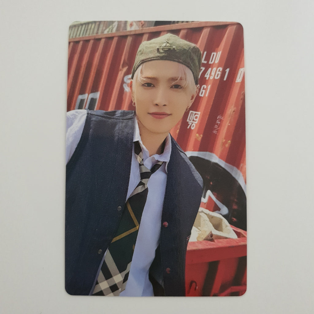 ATEEZ - GOLDEN HOUR Part.1 Photocard (Hongjoong) – KYYO