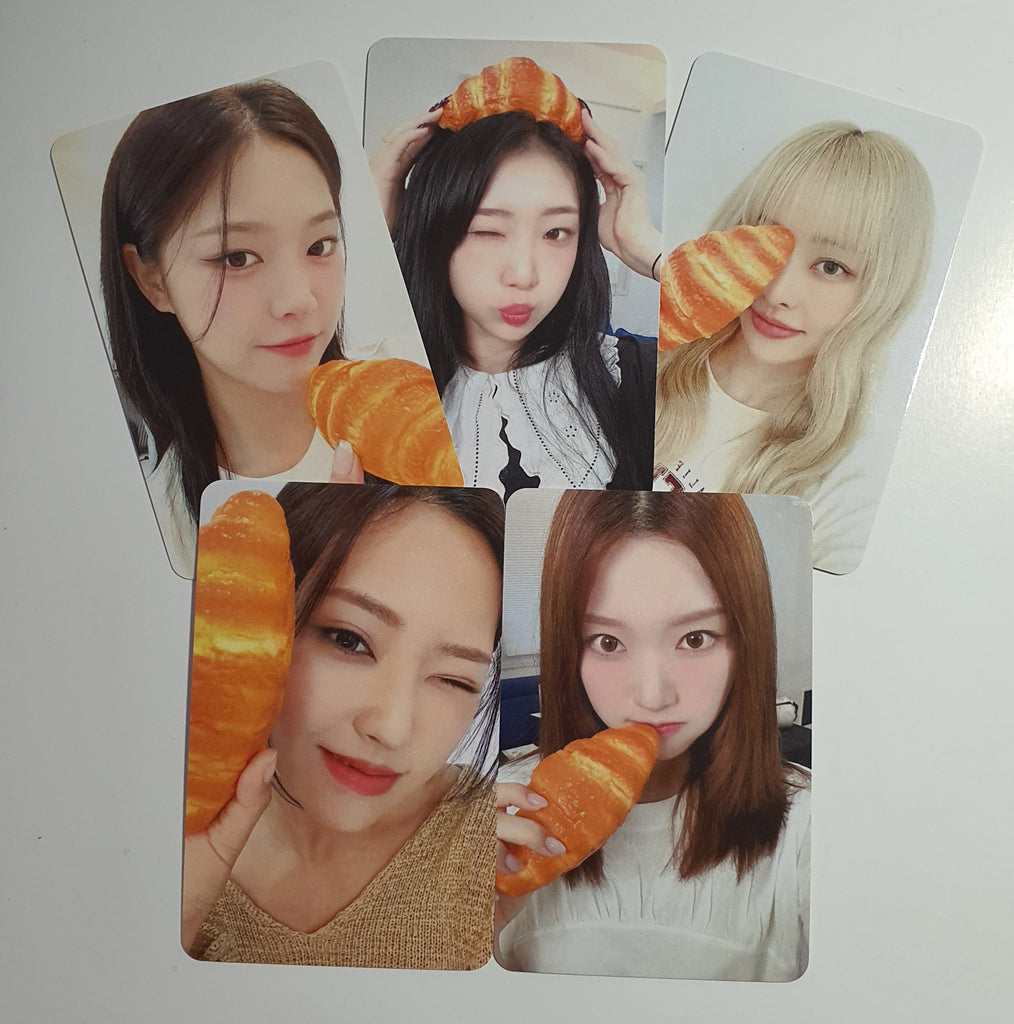 LOOSSEMBLE - OFFICIAL LIGHTSTICK PHOTOCARD (Croissant Vers) – KYYO
