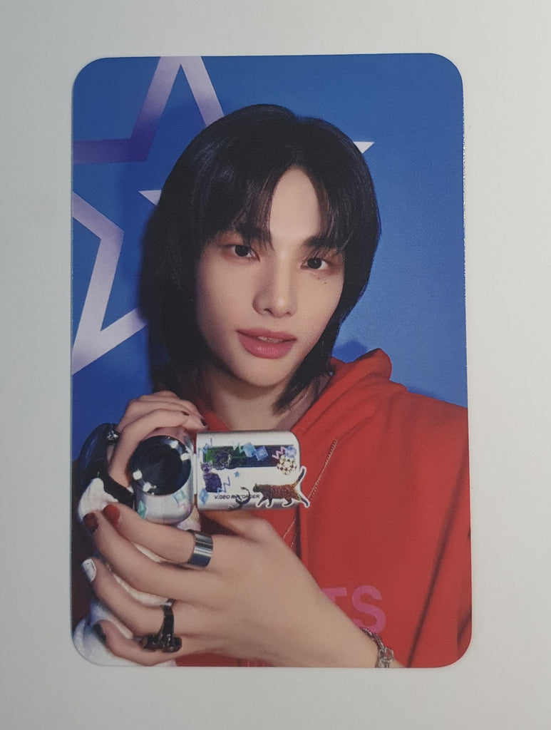 STRAY KIDS - SEASON'S GREETINGS 2025 SOUNDWAVE PHOTOCARD – KYYO