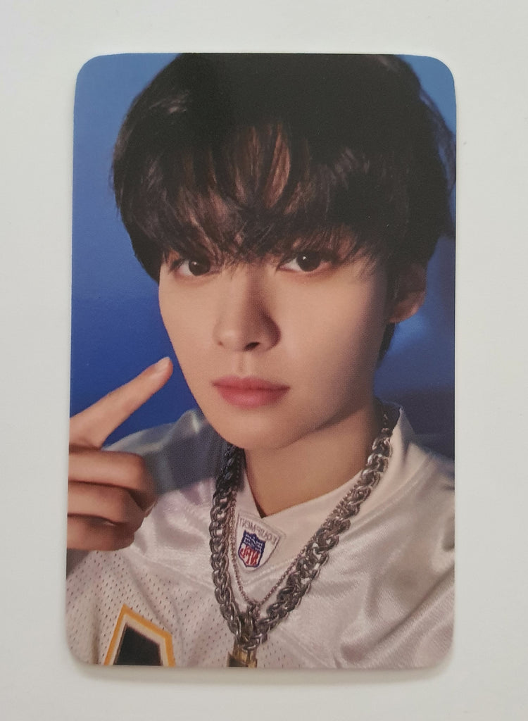STRAY KIDS - SEASON'S GREETINGS 2025 JYP PHOTOCARD – KYYO