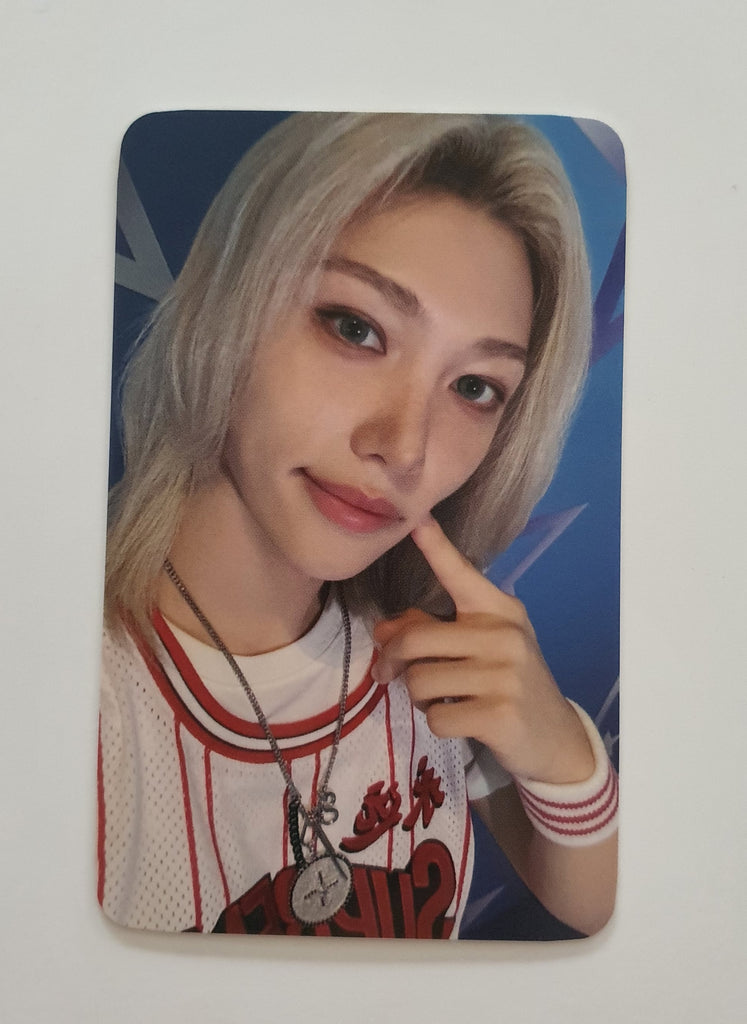 STRAY KIDS - SEASON'S GREETINGS 2025 JYP PHOTOCARD – KYYO