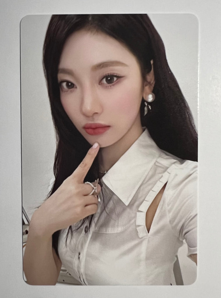 AESPA - 2025 SEASON'S GREETINGS PHOTOCARD – KYYO