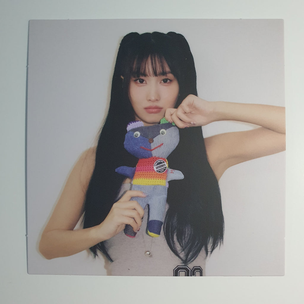 TWICE - STRATEGY Digipack Pob Mini Postcard (MOMO) – KYYO
