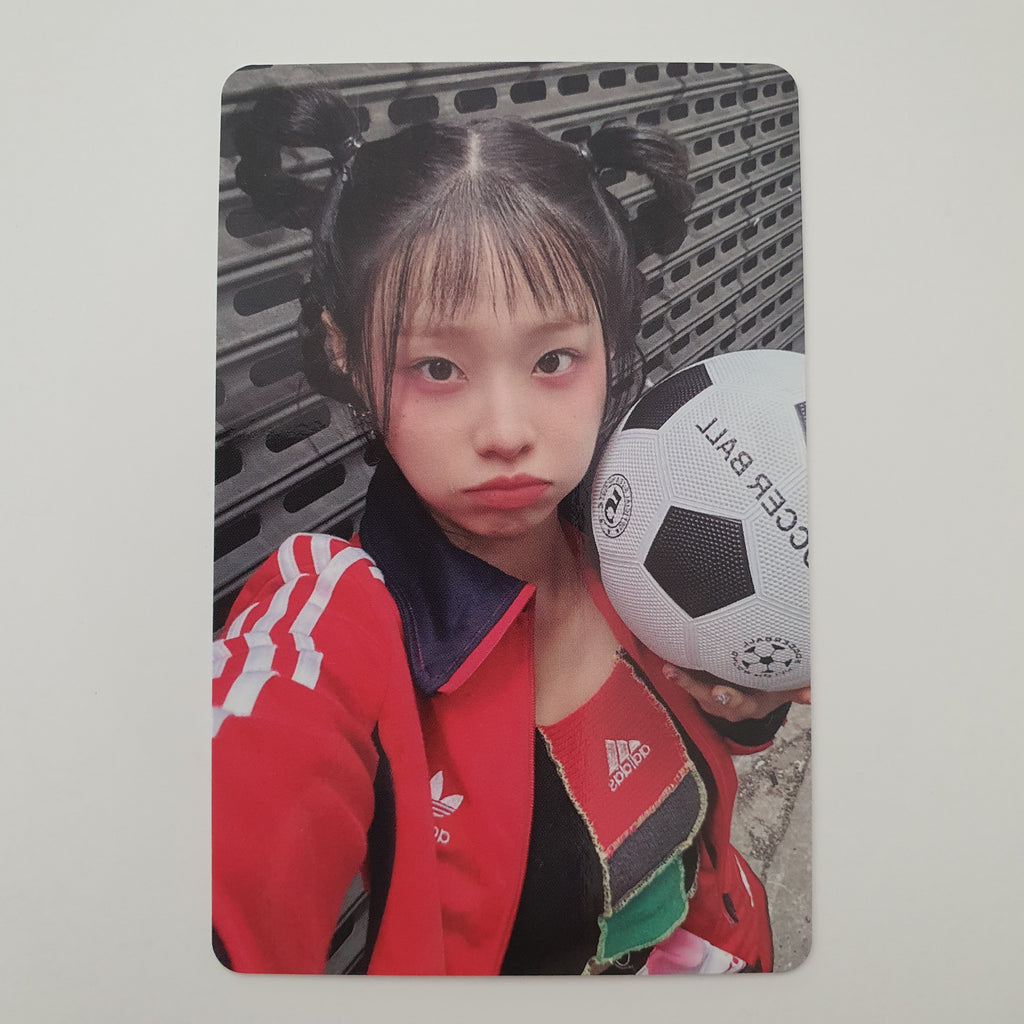 CHUU (LOONA) - STRAWBERRY RUSH STAYG ALBUM Photocard – KYYO