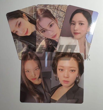 TWICE - READY TO BE OFFICIAL PHOTOCARD – KYYO