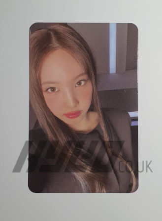 TWICE - READY TO BE OFFICIAL PHOTOCARD – KYYO