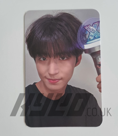 XDINARY HEROES - OFFICIAL LIGHTSTICK PHOTOCARD – KYYO